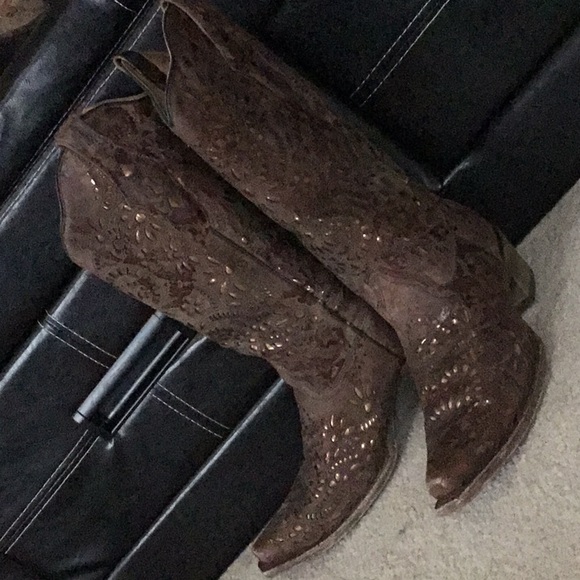 Corral | Shoes | Metallic Bronze Inlay Cutout Brown Corral Boots 9 ...
